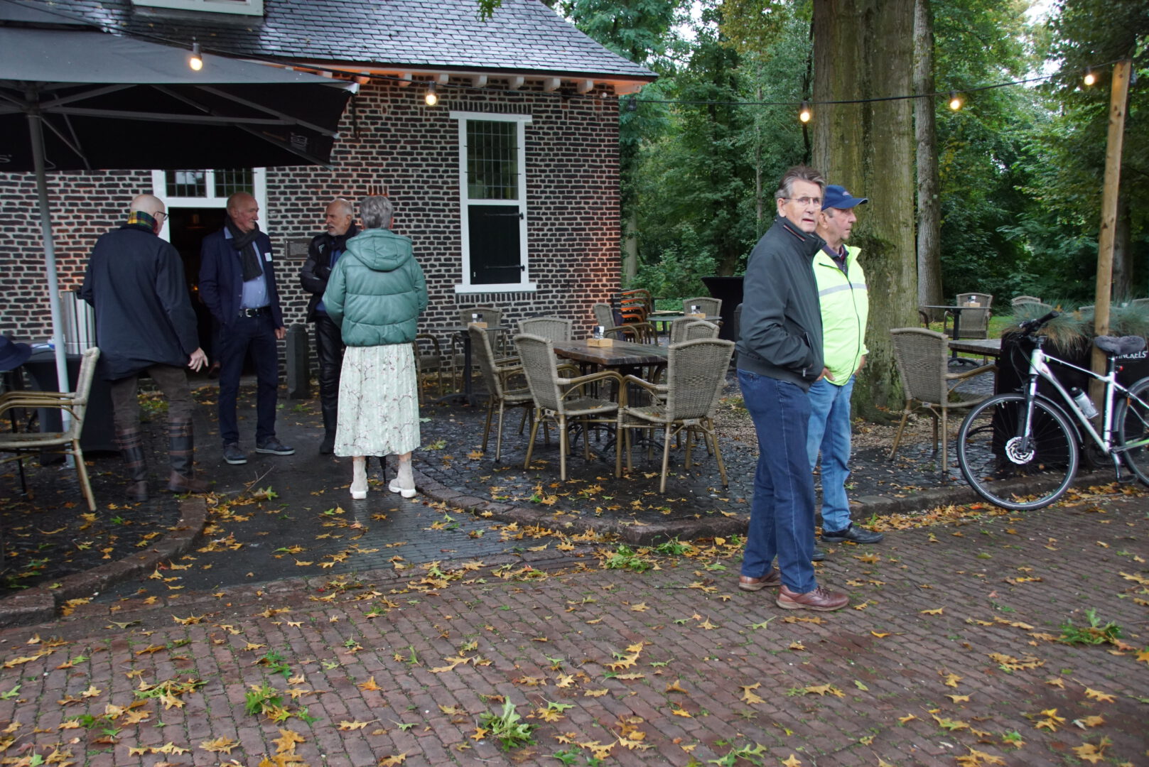 Vernieuwde volière Parkboerderij Deurne officieel in gebruik genomen ...